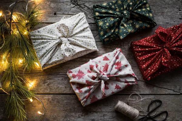 6 conseils pour emballer des cadeaux comme un pro (et que vous devriez ...